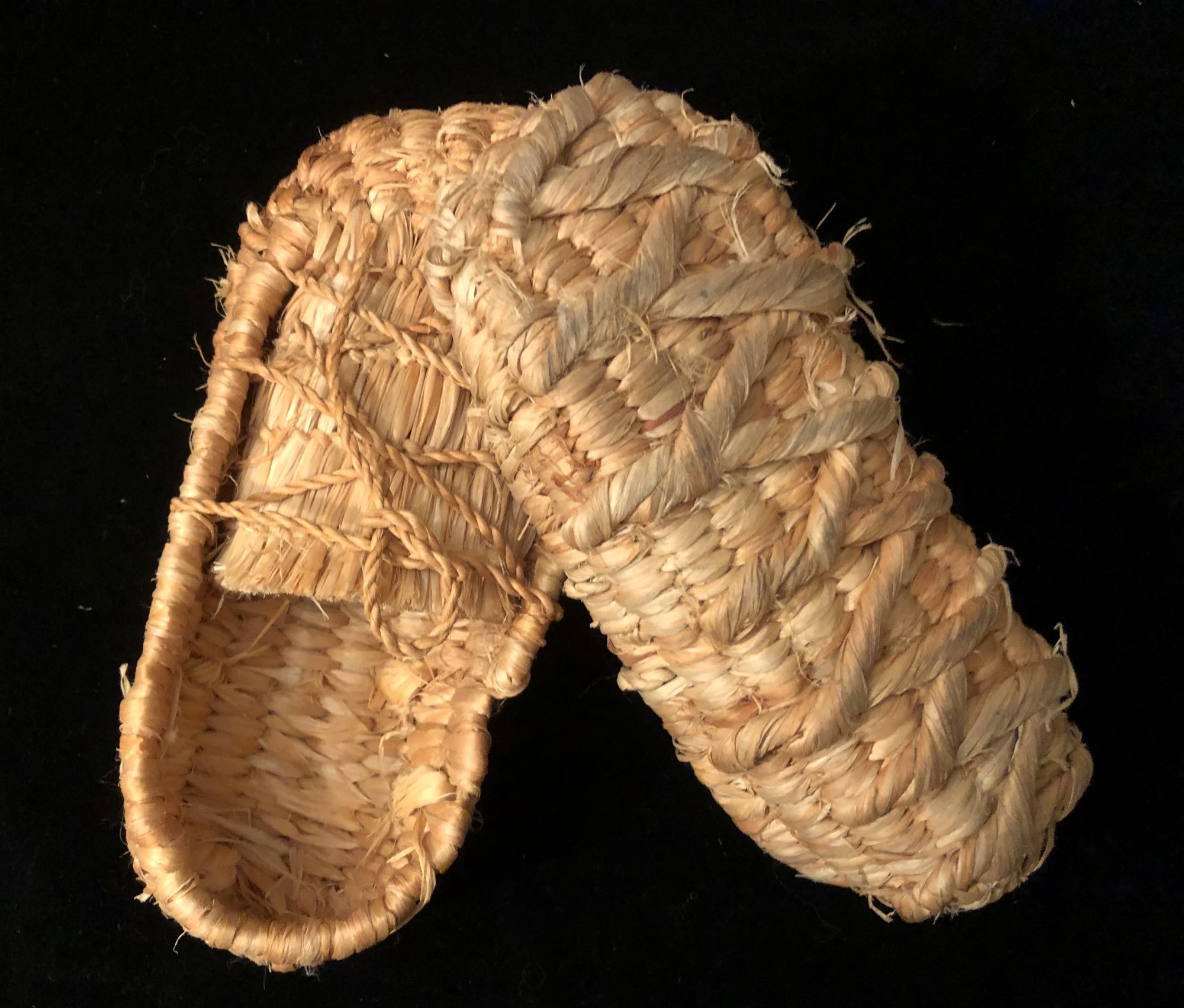 Reconstructing Ötzi’s shoes | The EXARC Journal